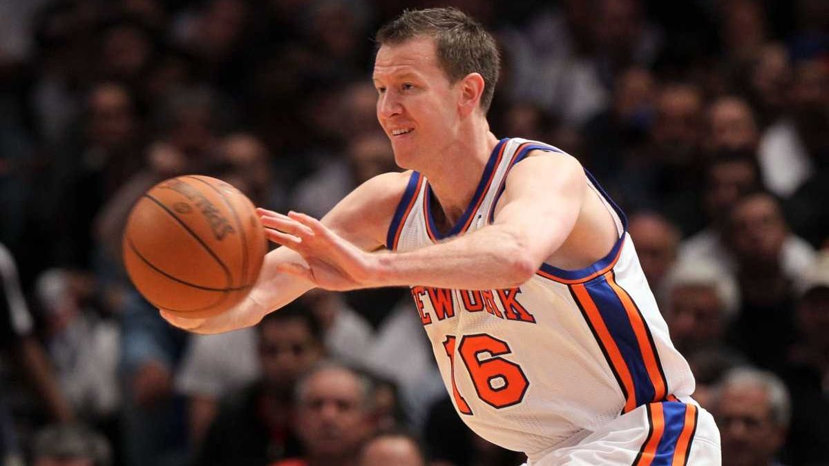 Steve Novak to fill in for Walt Frazier on Knicks broadcasts on MSG ...