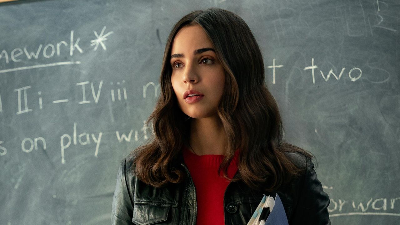 'Life List' review: Netflix movie is lifeless - Newsday