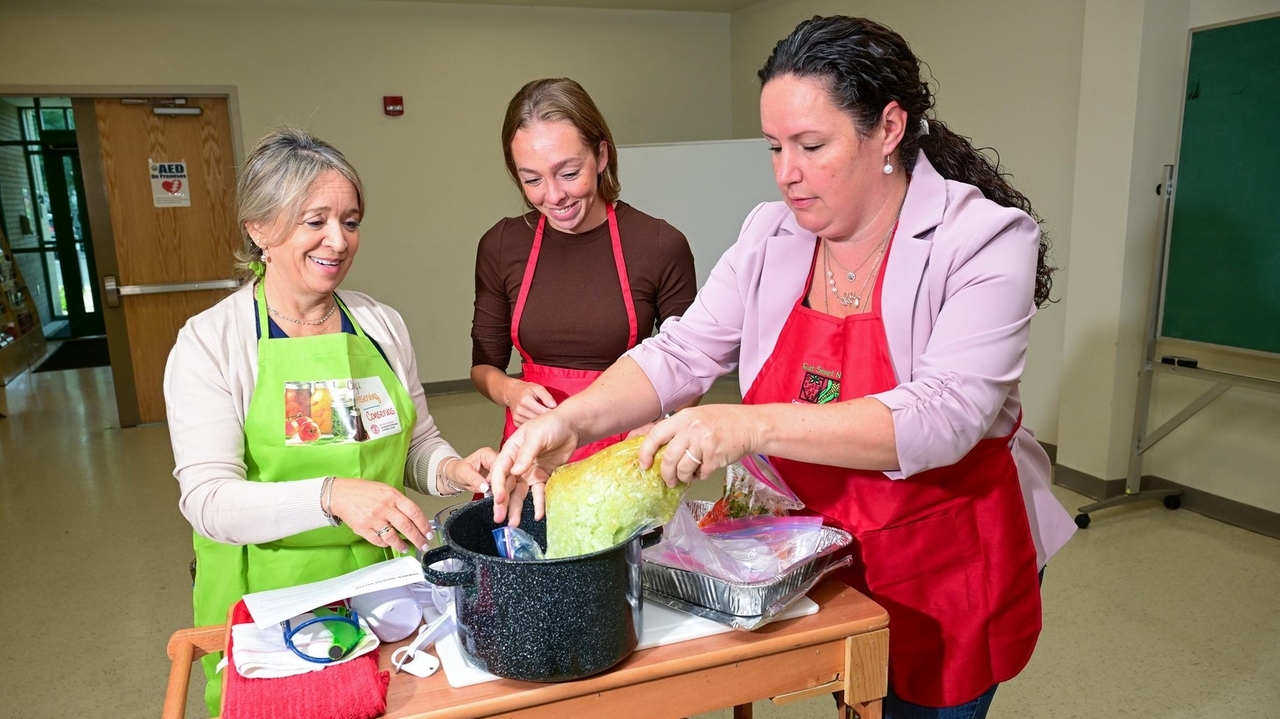 Long Island canning class will help you preserve summer's bounty - Newsday