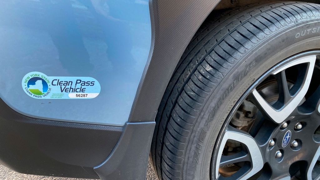 'Clean pass' ending on HOV lanes in the state - Newsday