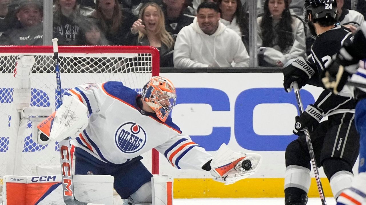 Stuart Skinner gets 1st postseason shutout as Oilers beat Kings 1-0 to ...