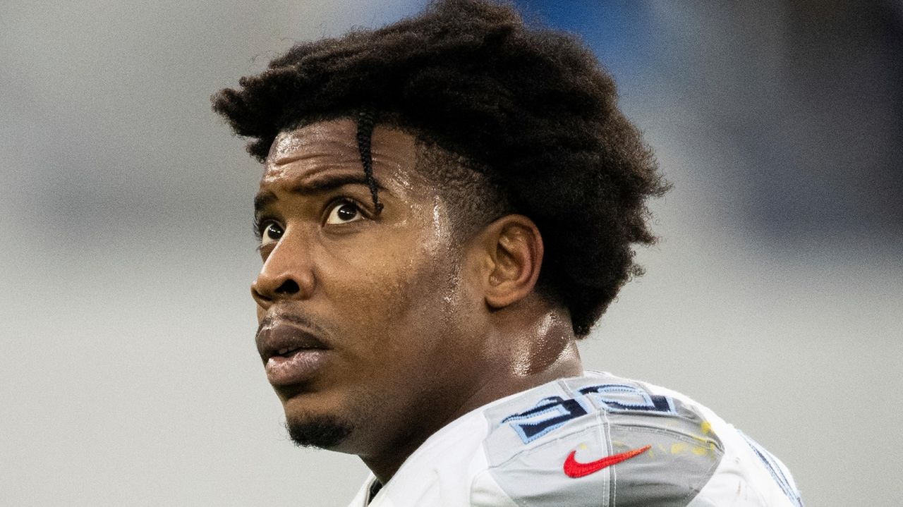 Bears agree to deal with Titans DE DeMarcus Walker - Newsday