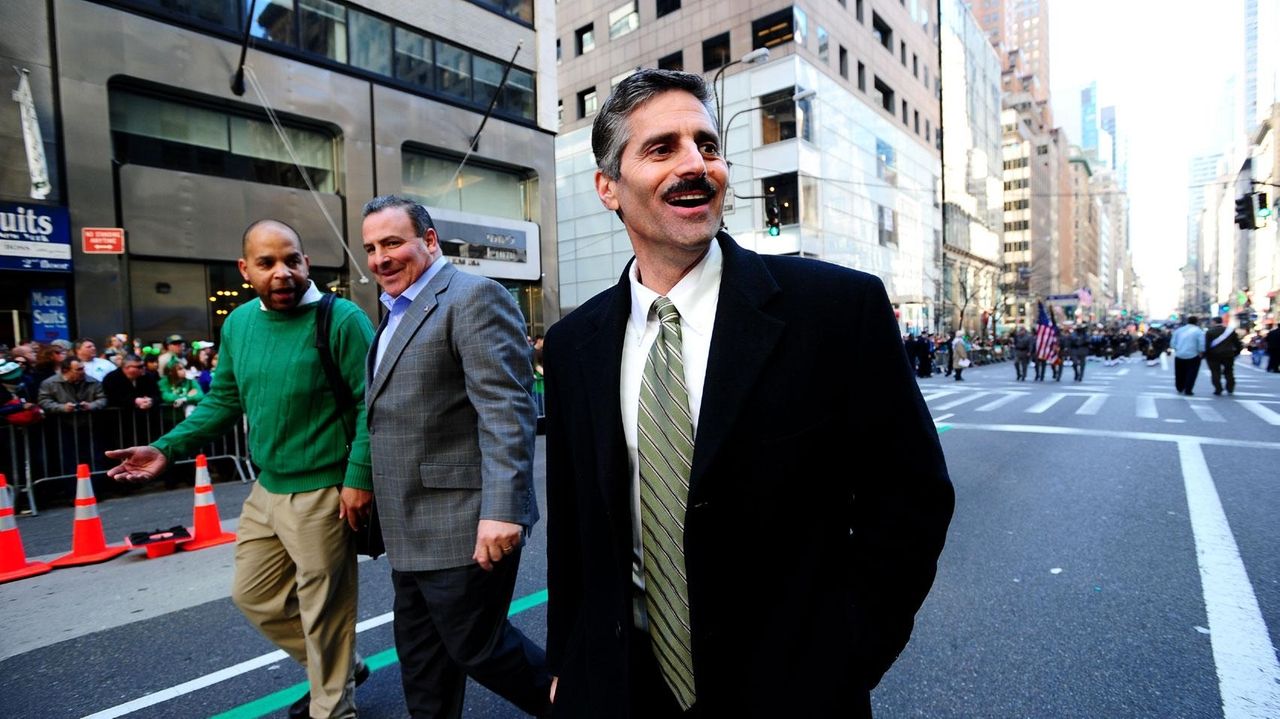 Inside the Steve Levy money machine - Newsday