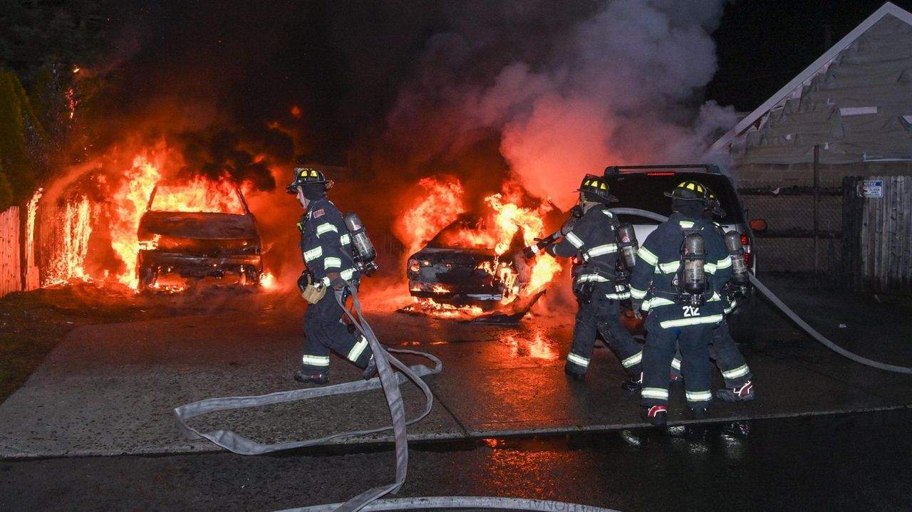 Police: Arson investigations in Nassau, Suffolk - Newsday
