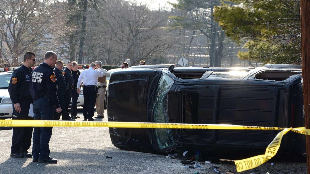 Cops: Lindenhurst man charged with DUI after fleeing from police - Newsday