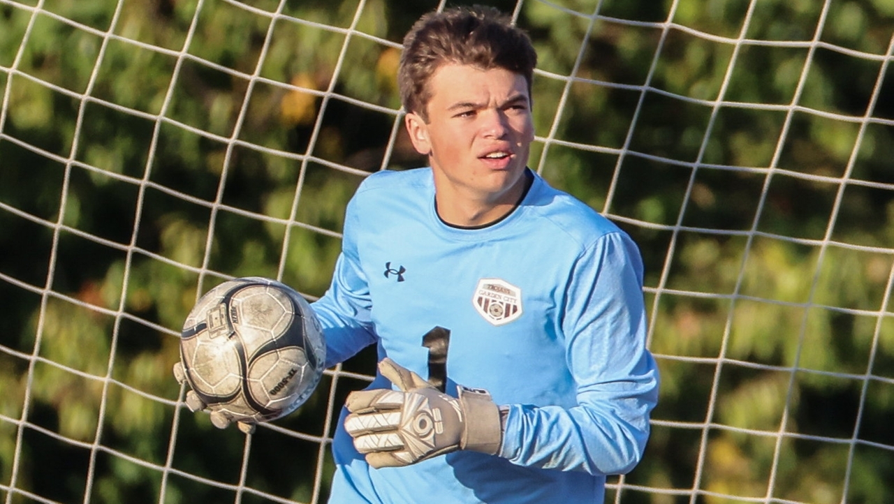Garden City takes aim at a sixth straight county final - Newsday