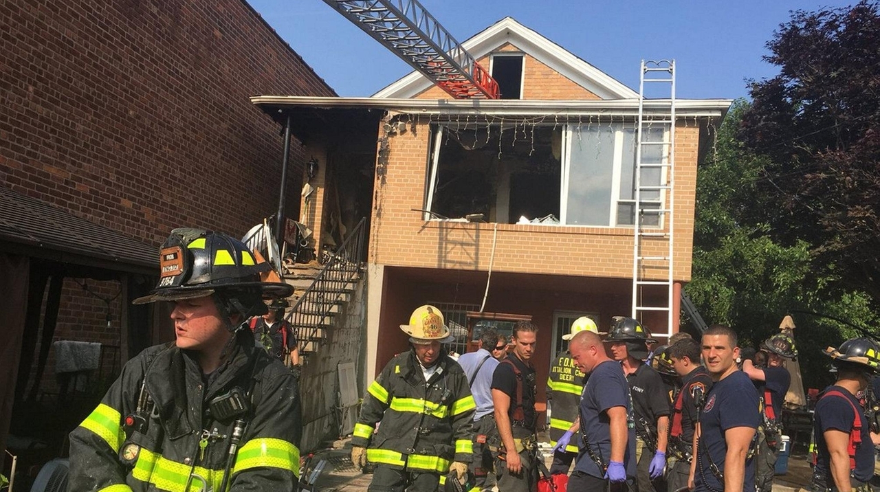 Officials: Tenant-landlord spat led to fire that killed 3 - Newsday