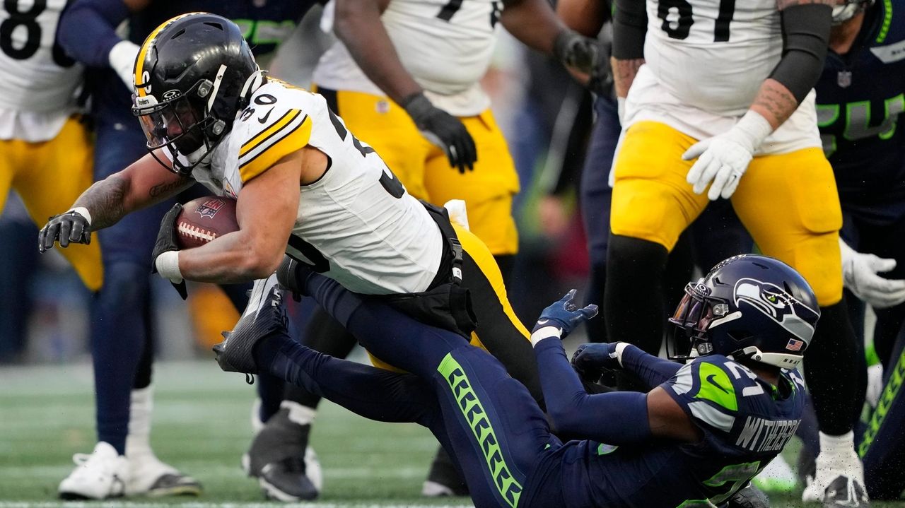 Seahawks lose control of playoff destiny because of poor tackling ...