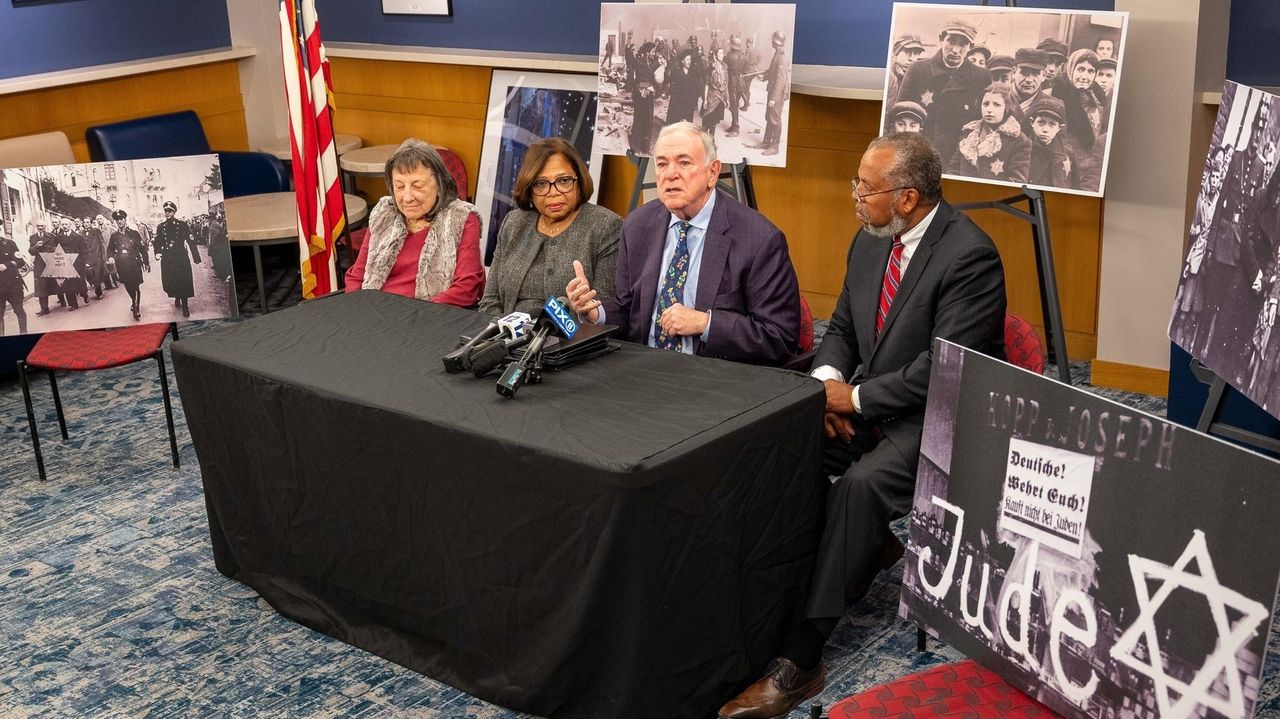 Roger Tilles delivers a pointed rebuke to educators on antisemitism ...