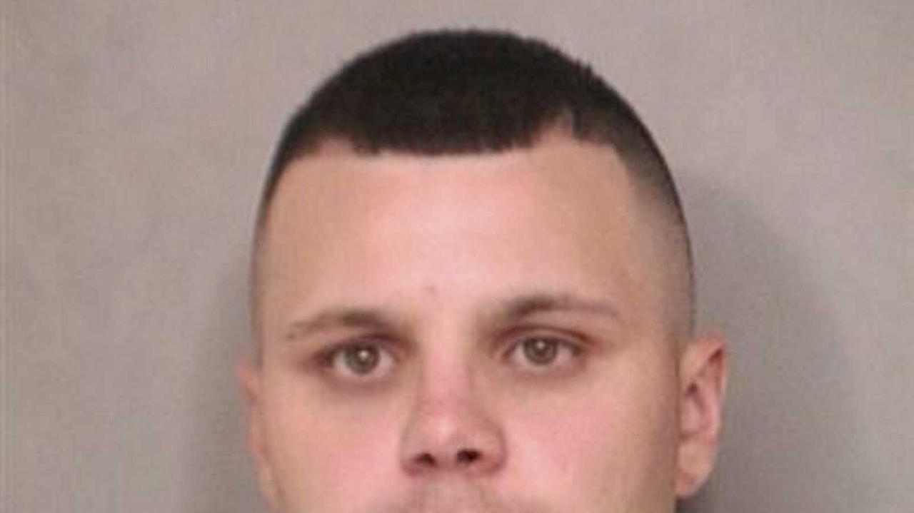 North Bellmore firefighter faces arson charge - Newsday
