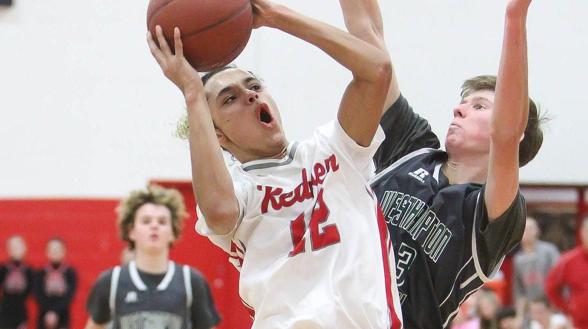 Jordan Mosley’s offense, defense boosts East Islip - Newsday