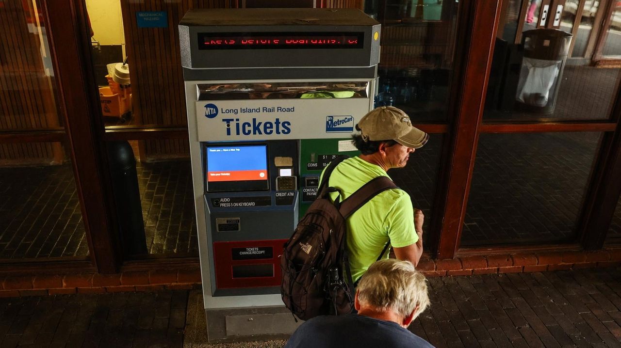 Just Sayin': Why do LIRR ticket kiosks need a PIN? - Newsday
