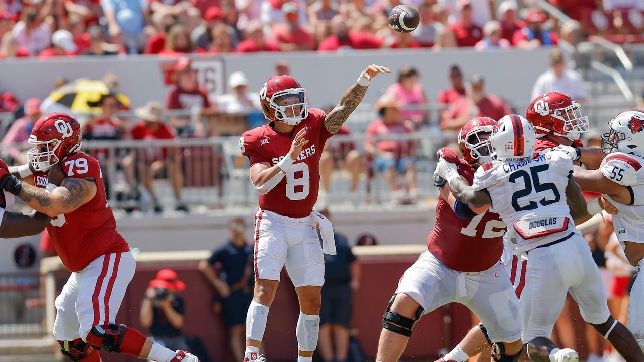 Dillon Gabriel passes for over 300 yards in 1st half, No. 20 Oklahoma ...