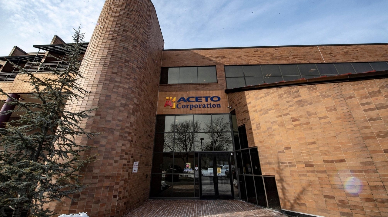 Aceto HQ in Port Washington sells for $8 million - Newsday