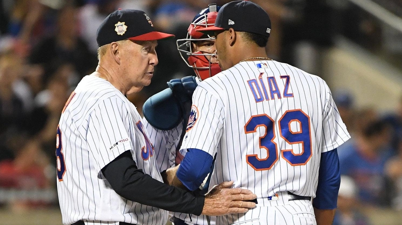 Mets pitching coach Phil Regan's mission: save Edwin Diaz - Newsday