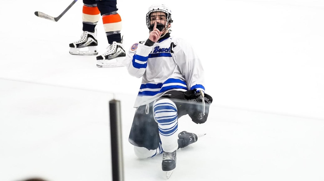 Long Beach ice hockey's Michael Calvi leads team to Nassau finals - Newsday