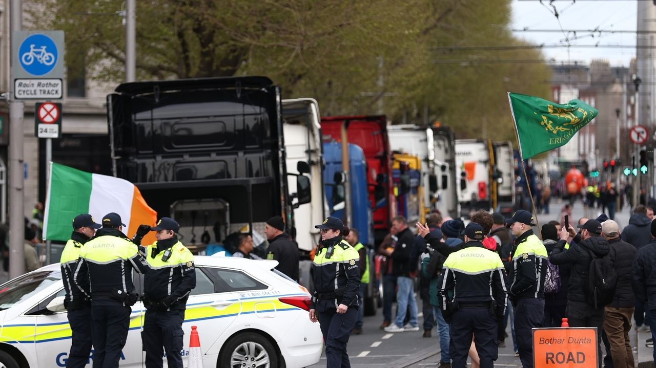 Irish police clear demonstrators to reopen refinery as fuel protest ...