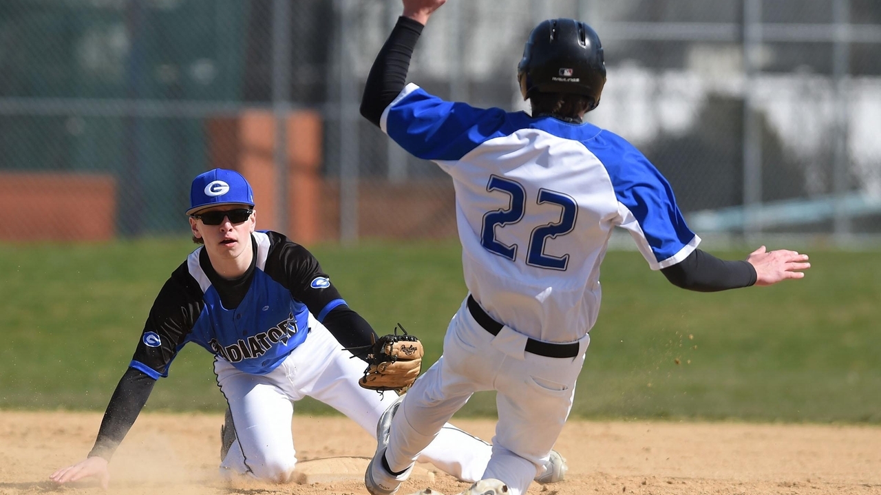 Calhoun vs. New Hyde Park - Newsday