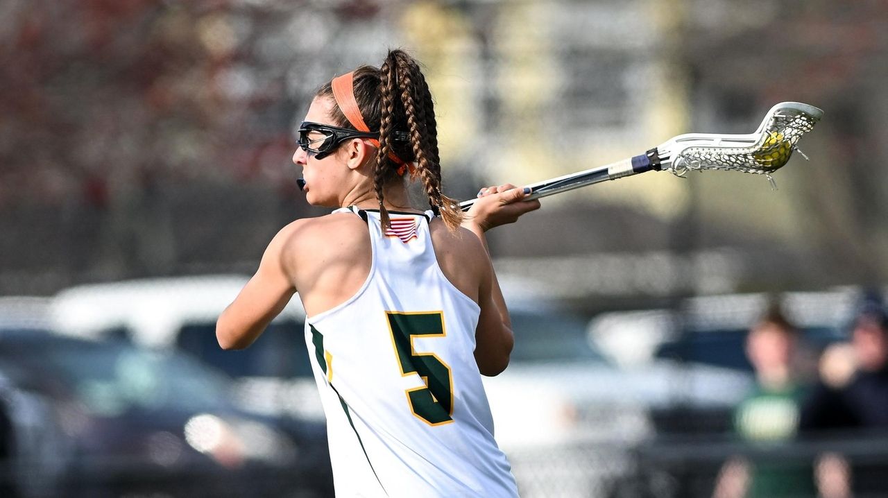 Mimi Berkowitz, Sara Curley spark Lynbrook girls lacrosse - Newsday