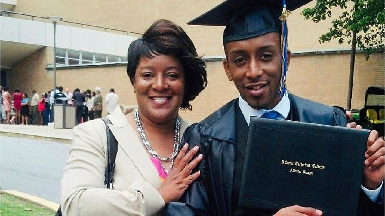 Officer who fatally shot Kawaski Trawick 5 years ago won't be ...