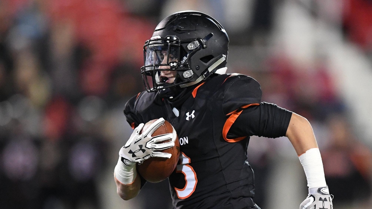 Suffolk IV team-by-team football preview - Newsday