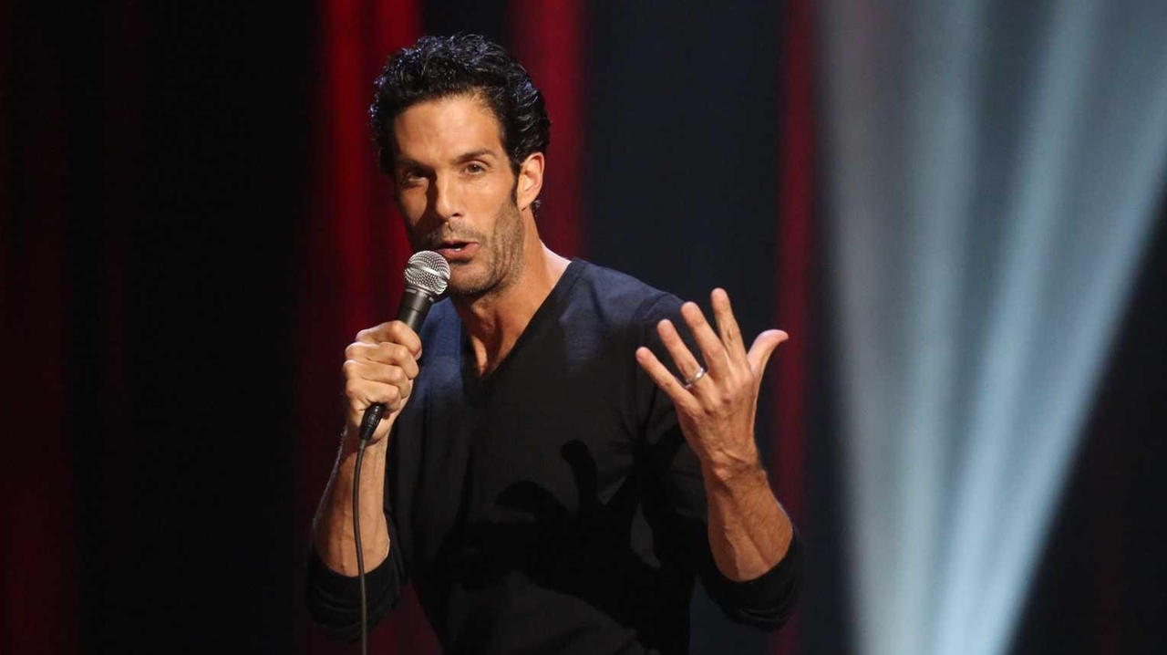 Pete Correale brings his 'relatable' comedy home to 2 LI clubs - Newsday