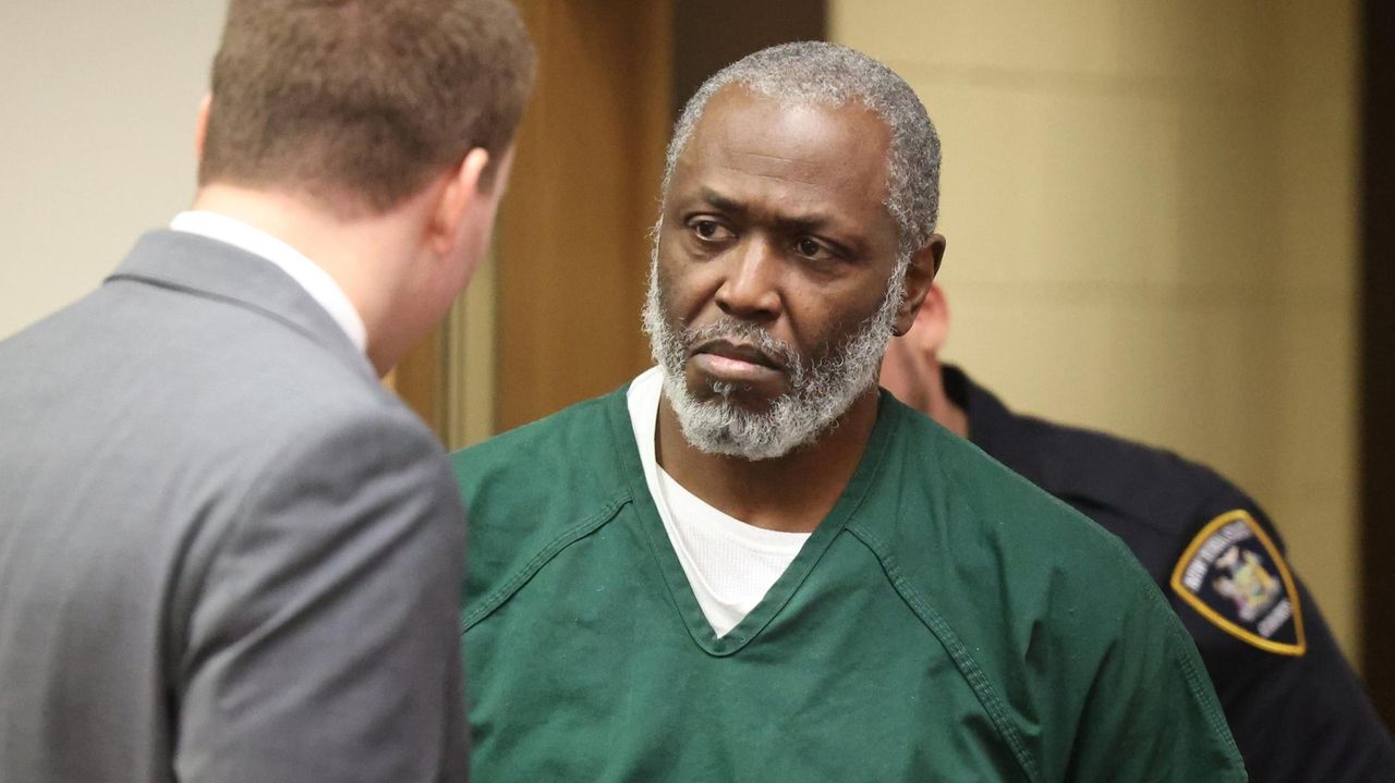 Ralph Knowles, of Brentwood, pleads not guilty to indictment in missing ...