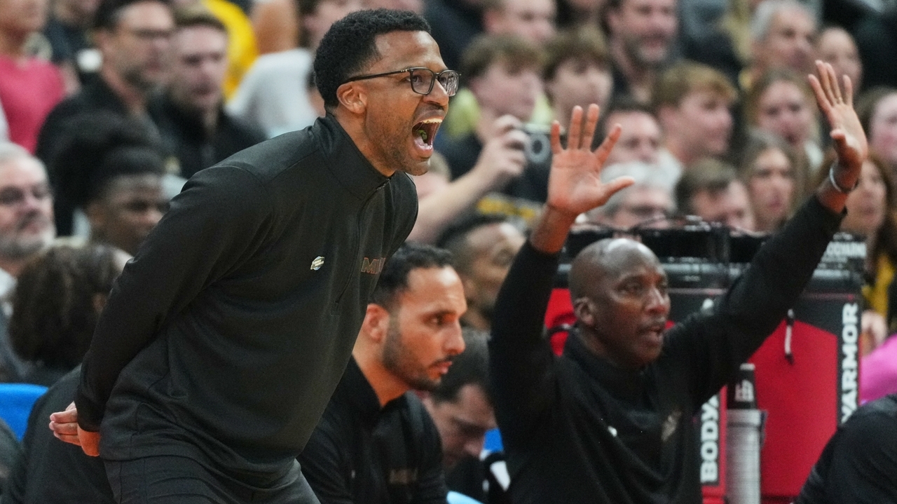 Marcus Allen, fighting cancer, helps lead Miami's NCAA Tournament ...
