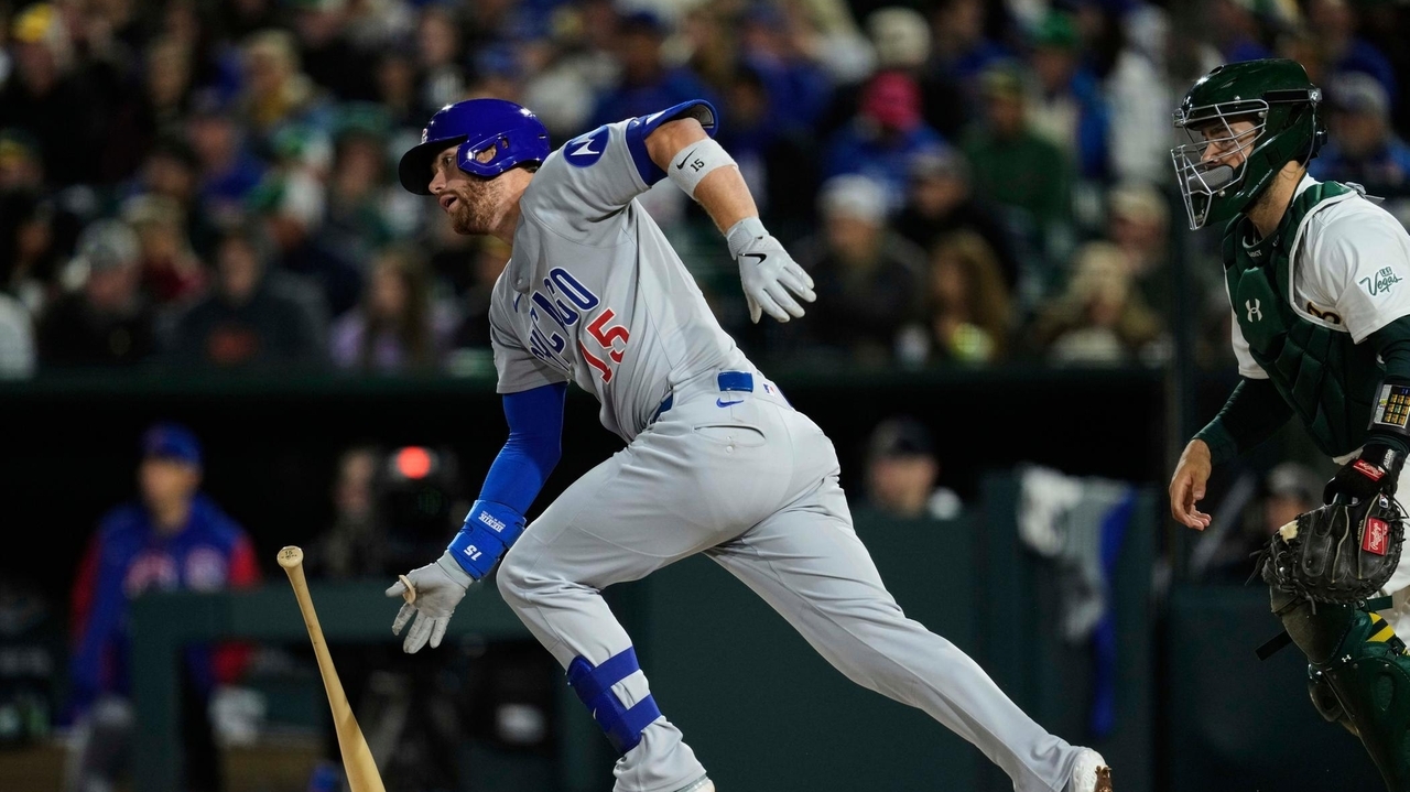 Carson Kelly becomes 1st Cubs player to hit for the cycle in 32 years ...