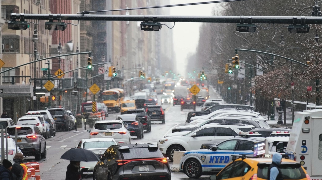 Trump administration rescinds approval of New York's congestion pricing ...