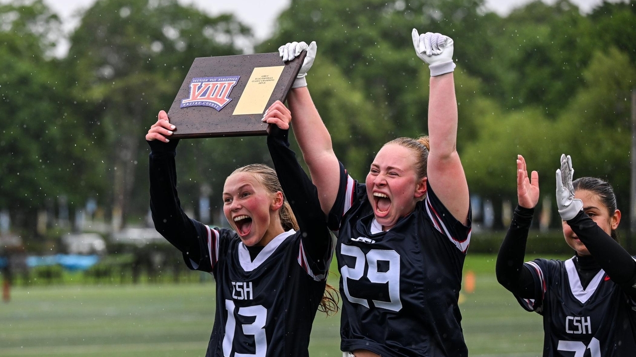 Cold Spring Harbor's Ciara Luparello tosses game-winning TD - Newsday