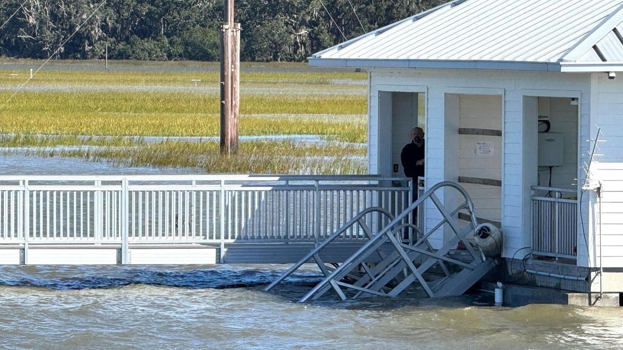 Survivors of deadly collapse at Georgia dock seek state's help for ...