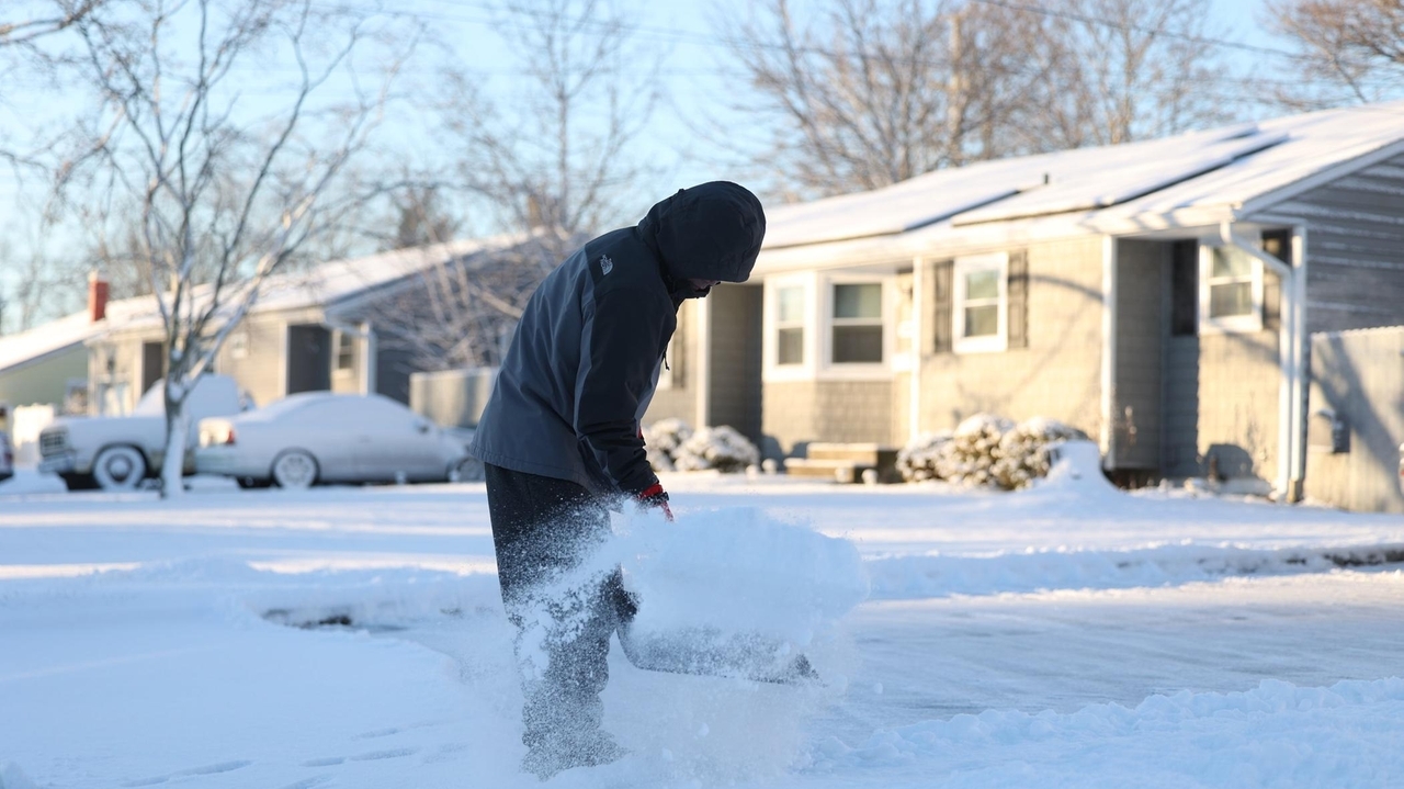 See photos of the snow on LI - Newsday
