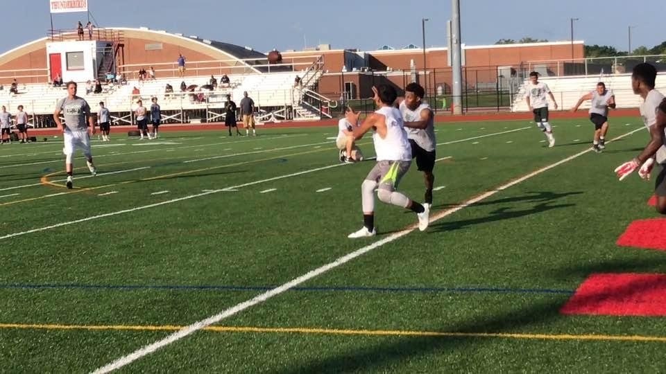 Floyd trains to defend Suffolk I football title - Newsday