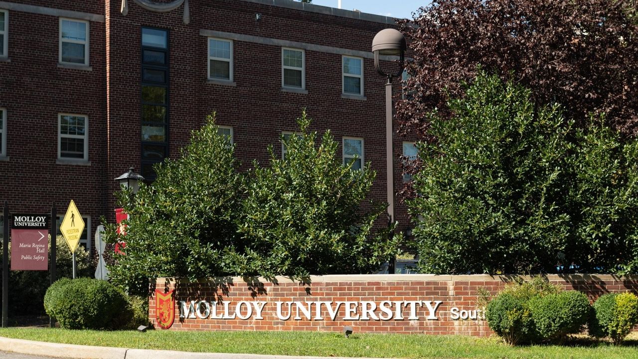 Molloy to pay back students for going online amid pandemic - Newsday