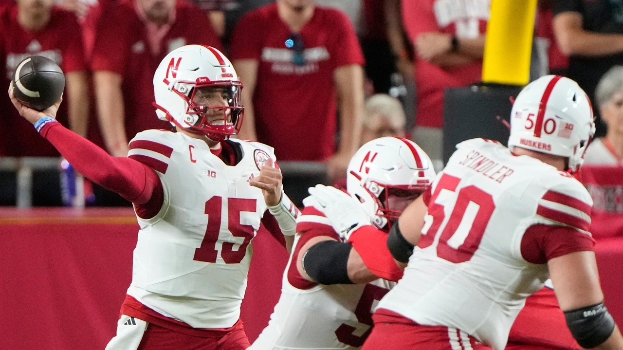 Nebraska holds off Cincinnati with late interception for 20-17 win at ...