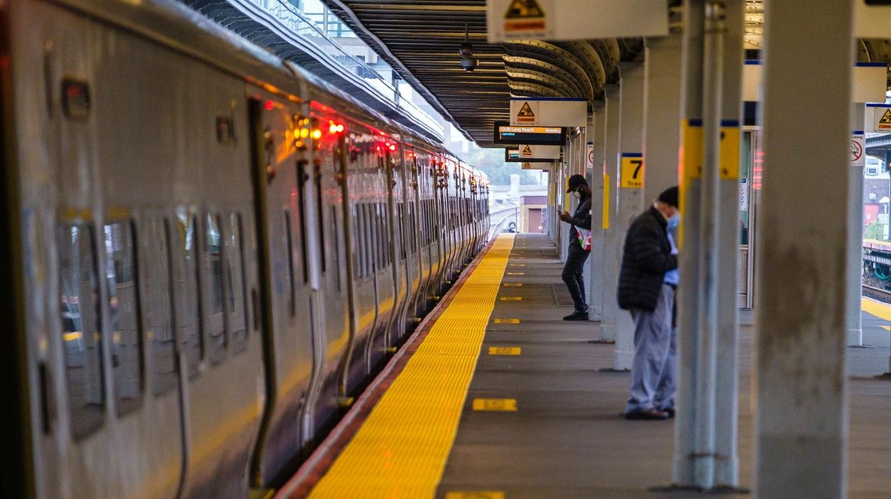 LIRR: 10% service cut goes into effect Monday - Newsday
