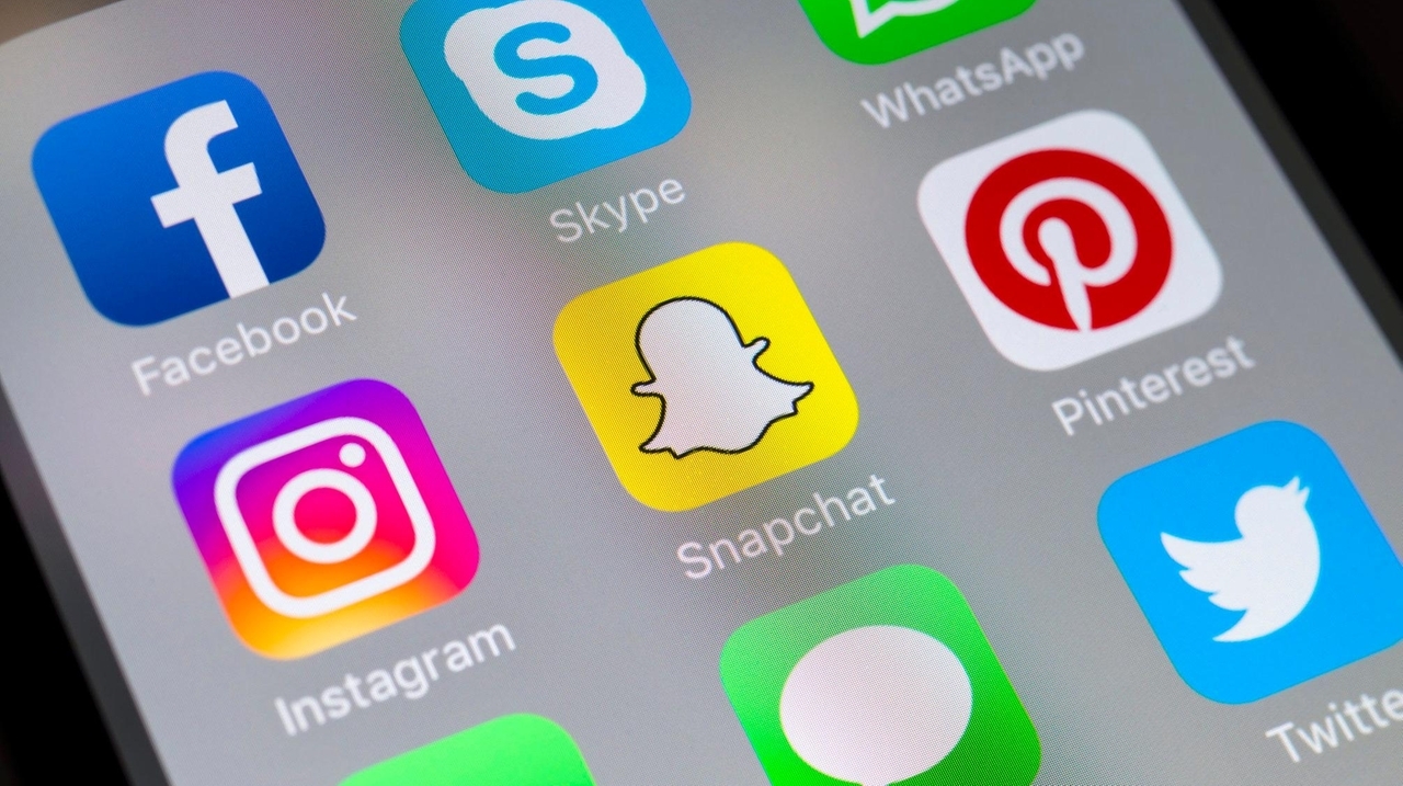 Feel singled out by social media? You're not alone - Newsday