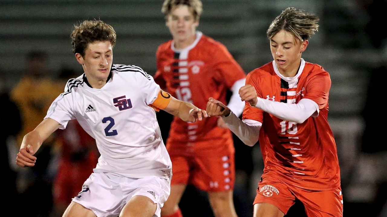 Suffolk Class AA boys soccer final: Smithtown West vs. Connetquot - Newsday