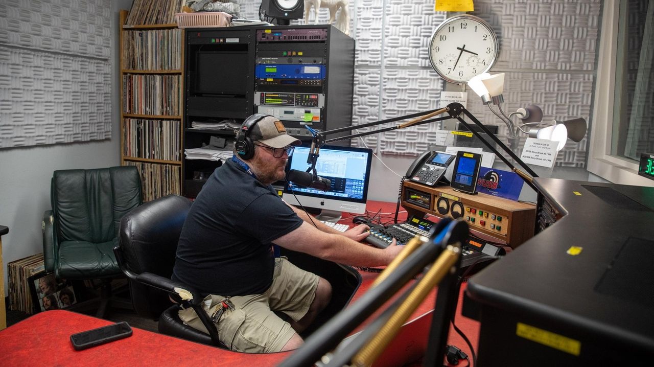 Stony Brook University campus radio station returns to full power ...
