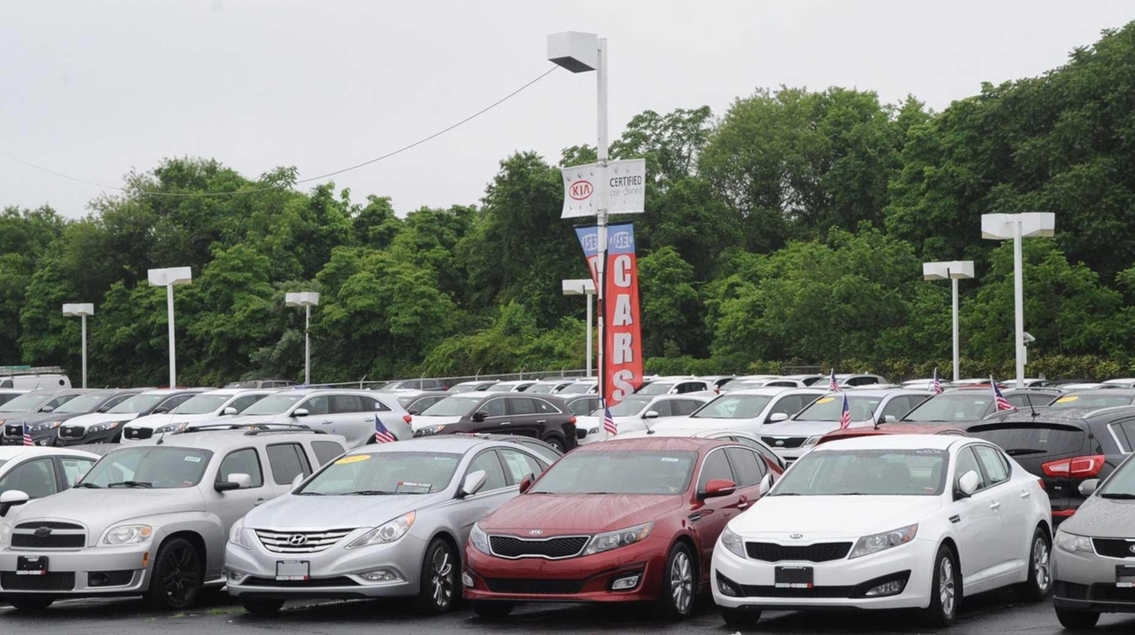 Nassau powers LI’s 6.5 percent October gain in new cars - Newsday