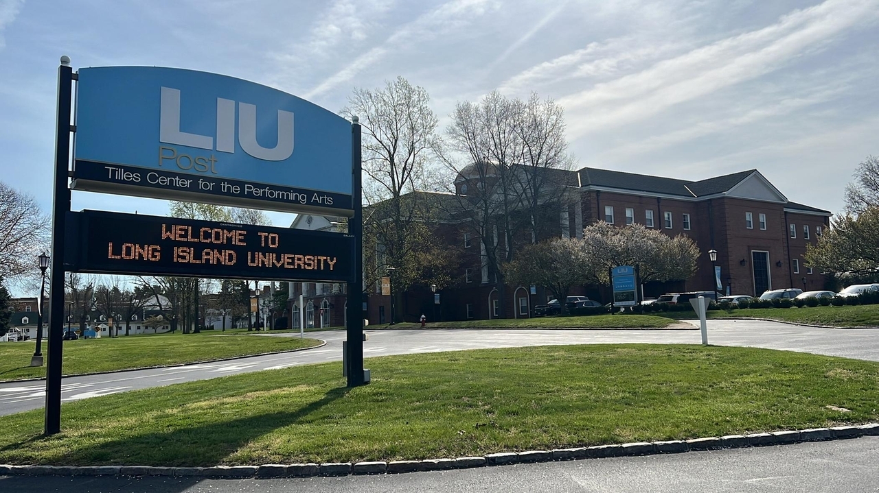 LIU Post students push back on Friday classes - Newsday