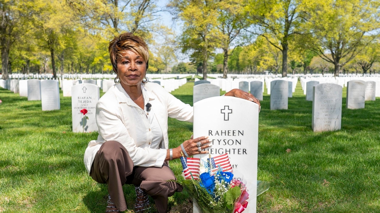 Gold Star mother Cathy Heighter honors memory of son Army Pfc. Raheen ...