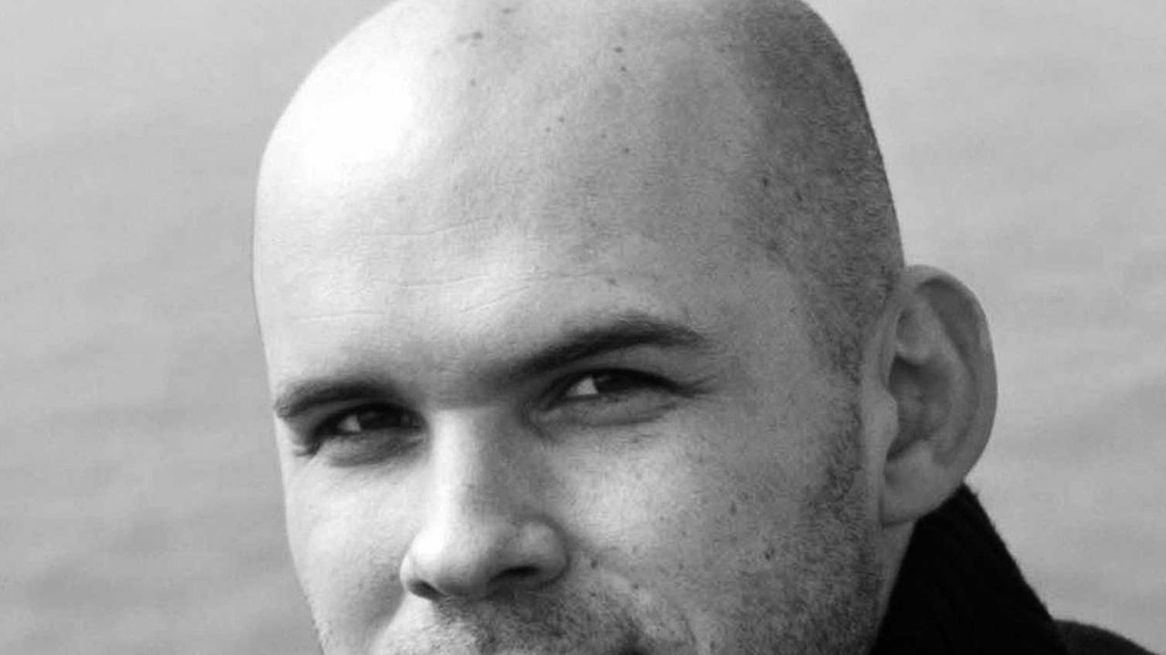 Robin Sloan a literary wizard in 'Mr. Penumbra' - Newsday