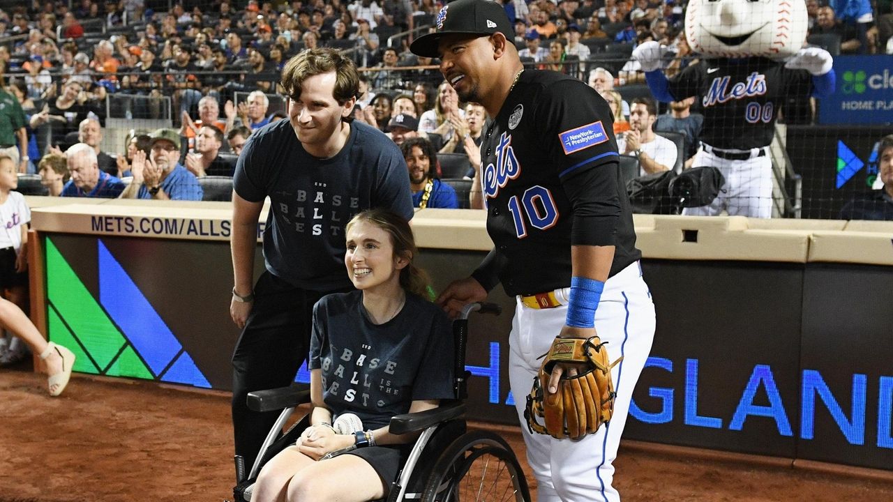 Mets honor Sarah Langs, MLB researcher battling ALS - Newsday
