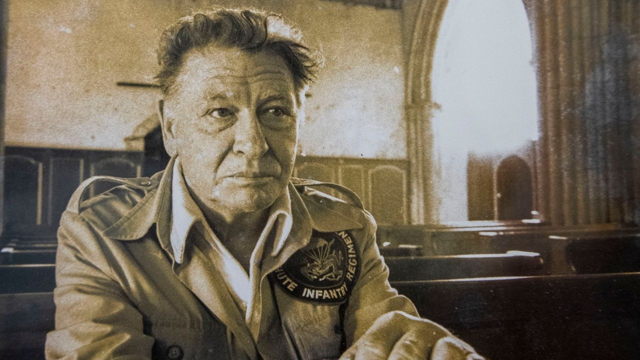 Greenlawn man one of 13,000 paratroopers remembered on 80th anniversary ...