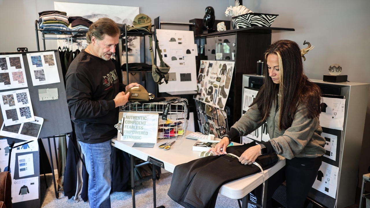 Ex-U.S. marshal Lenny DePaul turns to fashion - Newsday