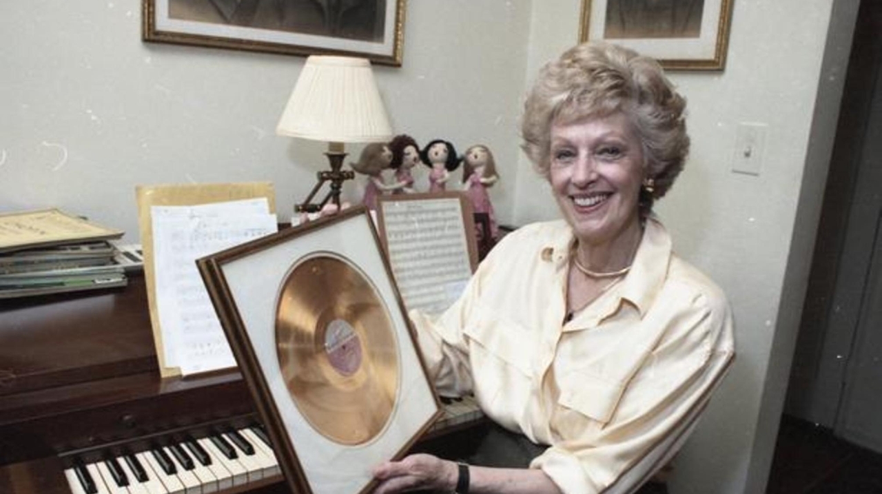 'Mr. Sandman,' 'Lollipop' vocalist Lynn Evans Mand dies at 95 - Newsday