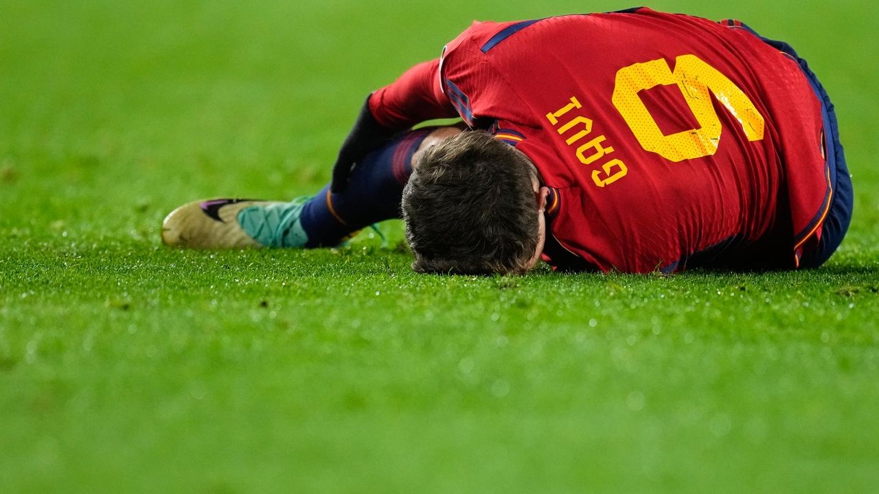 Barcelona midfielder Gavi to undergo surgery for knee injury sustained ...