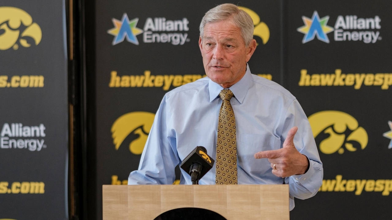 The Iowa Hawkeyes are installing a new offense. The players say their ...